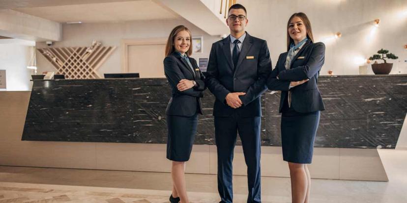 Pegawai Hotel Ada Apa Saja? Inilah Struktur Umumnya